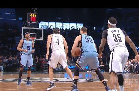 Marc Gasol bounce passes between Scola's legs for Carter - Eurohoops
