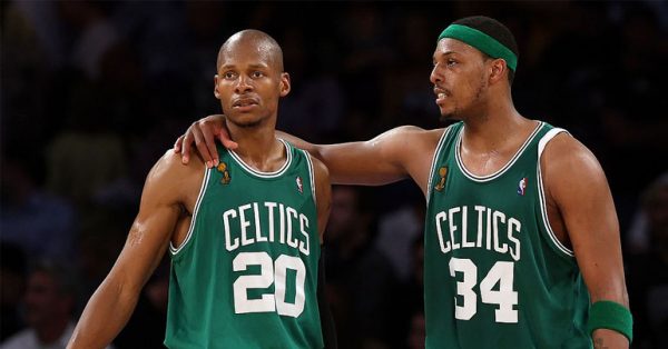 Allen Pierce'ın Törenine Gitmedi, Çimlerde Ortaya Çıktı - Eurohoops