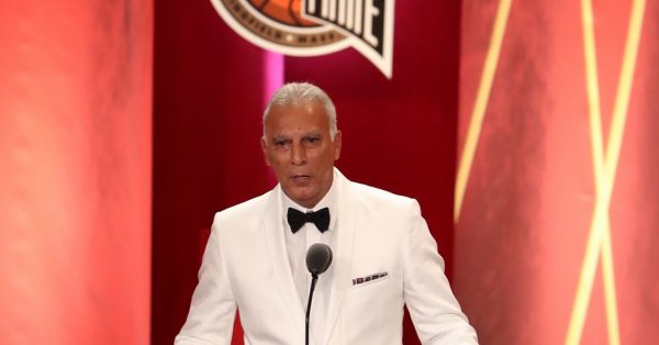 Nikos Galis enters the Hall of Fame - Eurohoops