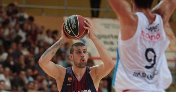 Anadolu Efes inks Adrien Moerman with a two-year deal - Eurohoops