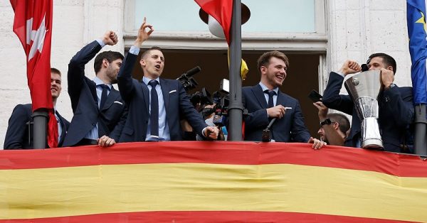 Real Madrid fans crying "Luka Stay" - Eurohoops