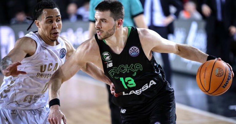 Matt Mooney wins for Darussafaka in double-overtime - Eurohoops