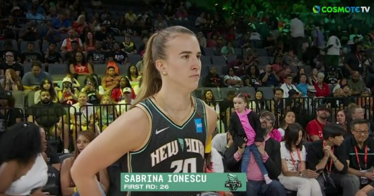 Sabrina Ionescu sets three-point contest record - Eurohoops