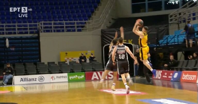 ΑΕΚ – ΠΑΟΚ: Ο Καράμπελας έβαλε ΑΠΙΣΤΕΥΤΟ buzzer-beater και το ΞΑΝΑ ...