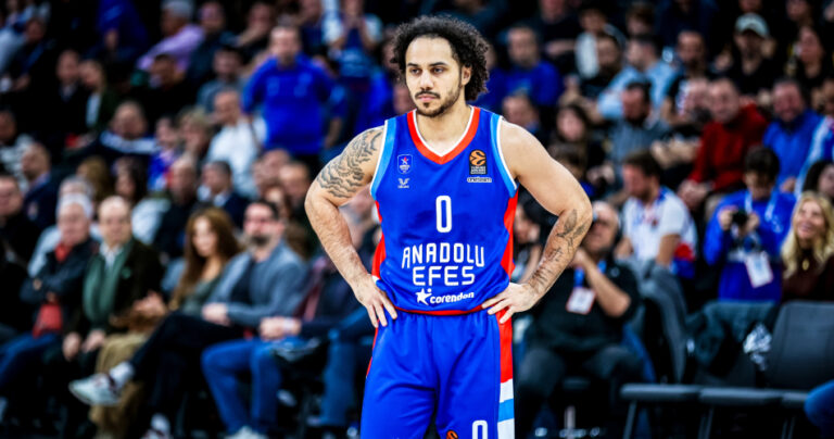 Tomislav Mijatovic welcomes Shane Larkin back: "He's our franchise ...