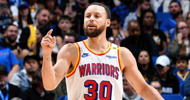 Steph Curry ties Michael Jordan record: "I was Hayley Williams in ...