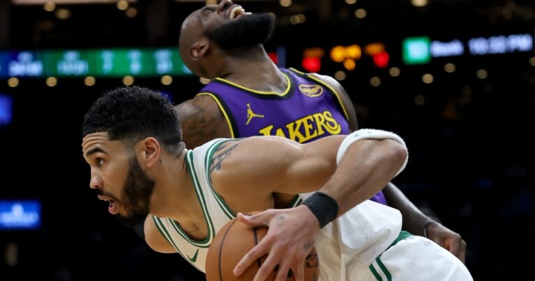 LeBron James' groin injury reportedly could sideline him for weeks - Eurohoops