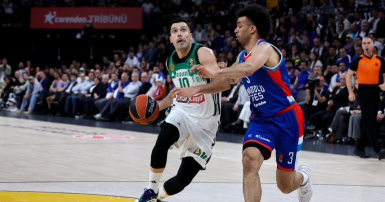 Anadolu Efes'in Dönüşü Yetmedi, Panathinaikos Seride 2-1 Öne Geçti ...